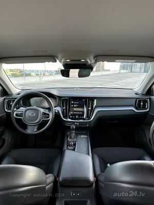 Pelēks Volvo V60 Cross Country 2020 Tallina, ar dzinēja tilpumu 2.00 L un nobraukumu 143 tūkst. km par 26500 €, foto 8 vietnē AUTOMOTO.COM.LV