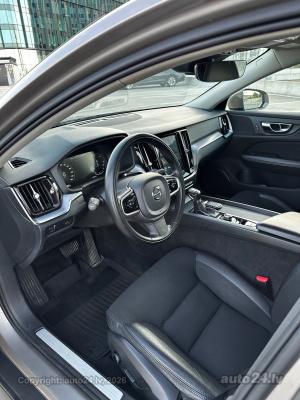 Pelēks Volvo V60 Cross Country 2020 Tallina, ar dzinēja tilpumu 2.00 L un nobraukumu 143 tūkst. km par 26500 €, foto 10 vietnē AUTOMOTO.COM.LV