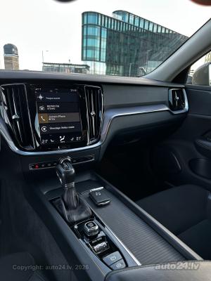 Pelēks Volvo V60 Cross Country 2020 Tallina, ar dzinēja tilpumu 2.00 L un nobraukumu 143 tūkst. km par 26500 €, foto 11 vietnē AUTOMOTO.COM.LV