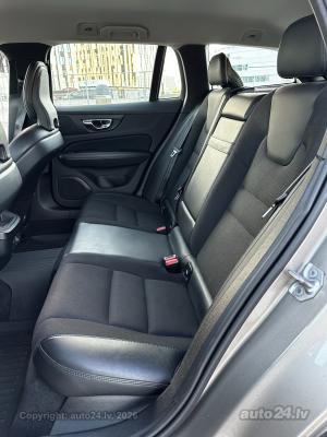 Pelēks Volvo V60 Cross Country 2020 Tallina, ar dzinēja tilpumu 2.00 L un nobraukumu 143 tūkst. km par 26500 €, foto 15 vietnē AUTOMOTO.COM.LV