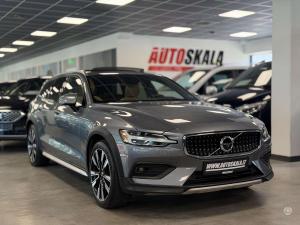Pelēks Volvo V60 Cross Country 2020 Klaipėda, ar dzinēja tilpumu 1.97 L un nobraukumu 104 tūkst. km par 27950 €, foto  vietnē AUTOMOTO.COM.LV