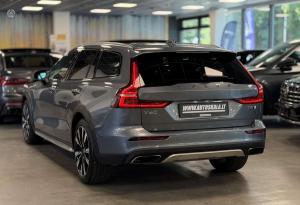Pelēks Volvo V60 Cross Country 2020 Klaipėda, ar dzinēja tilpumu 1.97 L un nobraukumu 104 tūkst. km par 27950 €, foto 8 vietnē AUTOMOTO.COM.LV