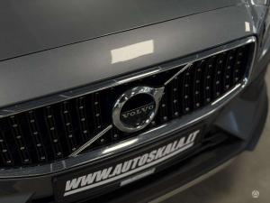 Pelēks Volvo V60 Cross Country 2020 Klaipėda, ar dzinēja tilpumu 1.97 L un nobraukumu 104 tūkst. km par 27950 €, foto 13 vietnē AUTOMOTO.COM.LV