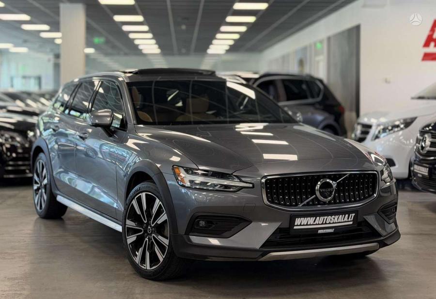 Pelēks Volvo V60 Cross Country 2020 Klaipėda, ar dzinēja tilpumu 1.97 L un nobraukumu 104 tūkst. km par 27950 €, foto 17 vietnē AUTOMOTO.COM.LV