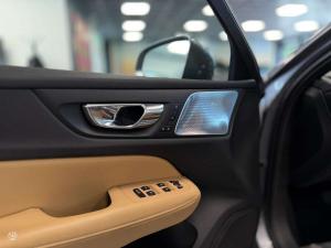 Pelēks Volvo V60 Cross Country 2020 Klaipėda, ar dzinēja tilpumu 1.97 L un nobraukumu 104 tūkst. km par 27950 €, foto 23 vietnē AUTOMOTO.COM.LV