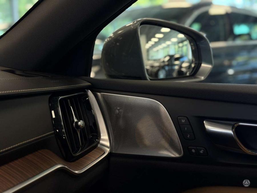 Pelēks Volvo V60 Cross Country 2020 Klaipėda, ar dzinēja tilpumu 1.97 L un nobraukumu 104 tūkst. km par 27950 €, foto 32 vietnē AUTOMOTO.COM.LV