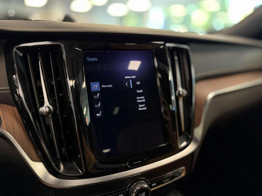 Pelēks Volvo V60 Cross Country 2020 Klaipėda, ar dzinēja tilpumu 1.97 L un nobraukumu 104 tūkst. km par 27950 €, foto 34 vietnē AUTOMOTO.COM.LV