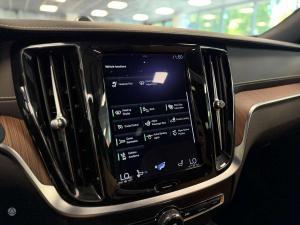 Pelēks Volvo V60 Cross Country 2020 Klaipėda, ar dzinēja tilpumu 1.97 L un nobraukumu 104 tūkst. km par 27950 €, foto 38 vietnē AUTOMOTO.COM.LV