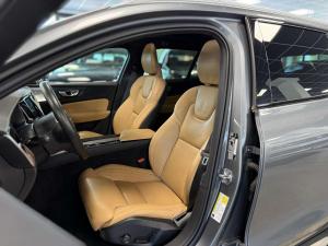 Pelēks Volvo V60 Cross Country 2020 Klaipėda, ar dzinēja tilpumu 1.97 L un nobraukumu 104 tūkst. km par 27950 €, foto 40 vietnē AUTOMOTO.COM.LV