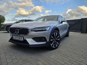 Серый Вольво V60 Cross Country 2020 в Вильнюс, объемом двигателя 1.97 л и пробегом 185 тыс. км за 17900 €, фото  на AUTOMOTO.COM.LV
