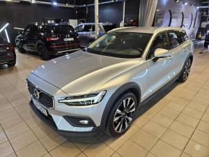 Pelēks Volvo V60 Cross Country 2020 Viļņa, ar dzinēja tilpumu 1.97 L un nobraukumu 185 tūkst. km par 17900 €, foto 22 vietnē AUTOMOTO.COM.LV