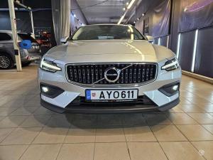 Pelēks Volvo V60 Cross Country 2020 Viļņa, ar dzinēja tilpumu 1.97 L un nobraukumu 185 tūkst. km par 17900 €, foto 28 vietnē AUTOMOTO.COM.LV