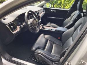 Pelēks Volvo V60 Cross Country 2020 Šauļi, ar dzinēja tilpumu 2.00 L un nobraukumu 73 tūkst. km par 25400 €, foto 14 vietnē AUTOMOTO.COM.LV
