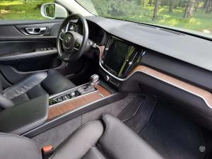 Pelēks Volvo V60 Cross Country 2020 Šauļi, ar dzinēja tilpumu 2.00 L un nobraukumu 73 tūkst. km par 25400 €, foto 16 vietnē AUTOMOTO.COM.LV