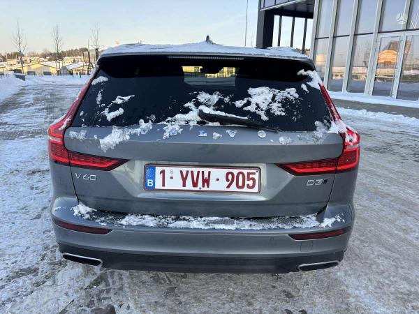Pelēks Volvo V60 Cross Country 2021 Viļņa, ar dzinēja tilpumu 1.97 L un nobraukumu 280 tūkst. km par 17500 €, foto 5 vietnē AUTOMOTO.COM.LV