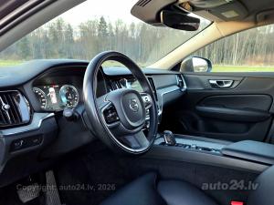 Pelēks Volvo V60 Cross Country 2021 Tallina, ar dzinēja tilpumu 2.00 L un nobraukumu 114 tūkst. km par 28500 €, foto 15 vietnē AUTOMOTO.COM.LV