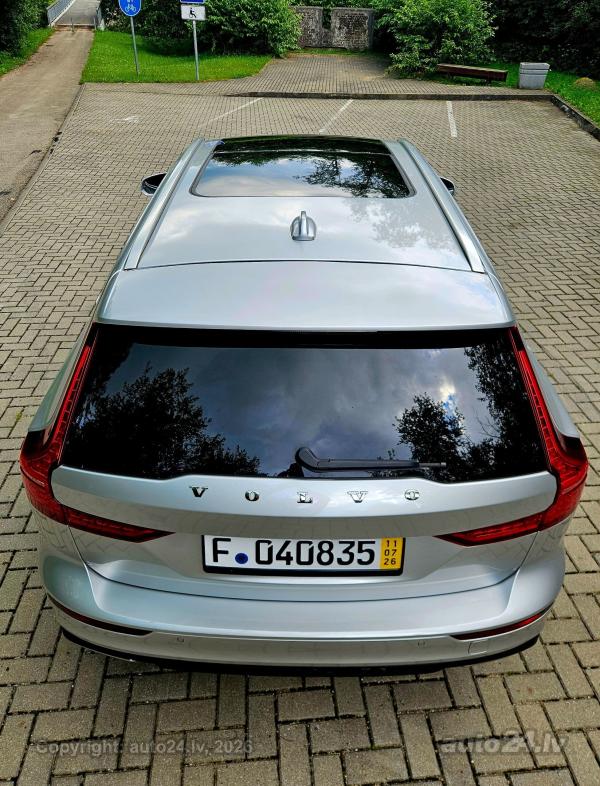 Pelēks Volvo V60 Cross Country 2021 Rīga, ar dzinēja tilpumu 0.00 L un nobraukumu 288 tūkst. km par 14990 €, foto 6 vietnē AUTOMOTO.COM.LV