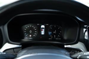 Pelēks Volvo V60 Cross Country 2021 Tallina, ar dzinēja tilpumu 2.00 L un nobraukumu 125 tūkst. km par 29900 €, foto 10 vietnē AUTOMOTO.COM.LV