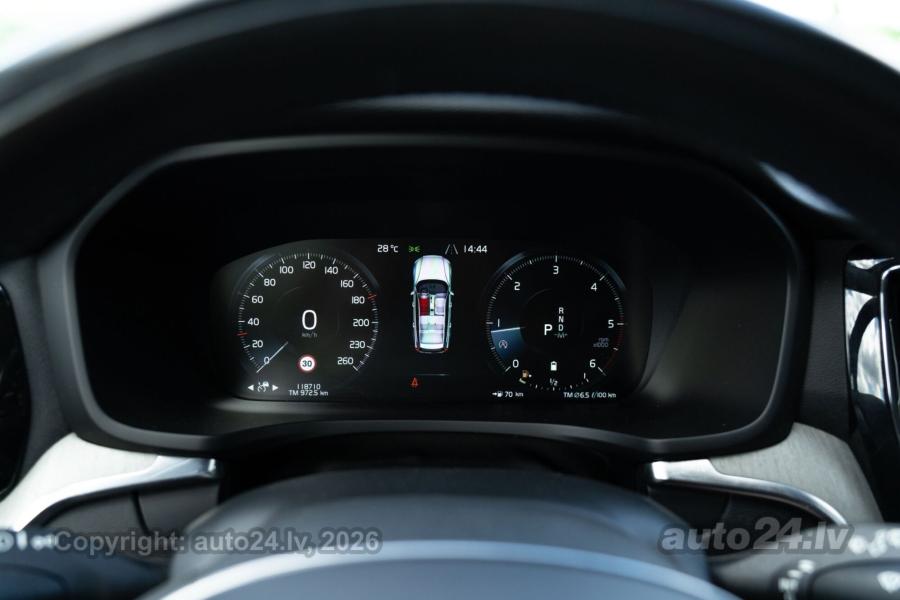 Pelēks Volvo V60 Cross Country 2021 Tallina, ar dzinēja tilpumu 2.00 L un nobraukumu 125 tūkst. km par 29900 €, foto 10 vietnē AUTOMOTO.COM.LV