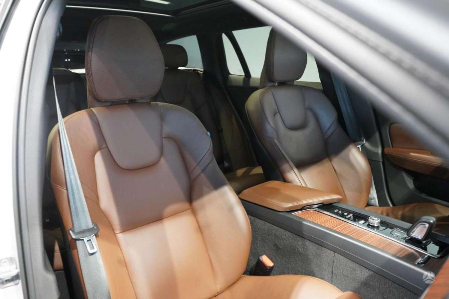 Pelēks Volvo V60 Cross Country 2021 Viļņa, ar dzinēja tilpumu 1.97 L un nobraukumu 175 tūkst. km par 26500 €, foto 12 vietnē AUTOMOTO.COM.LV