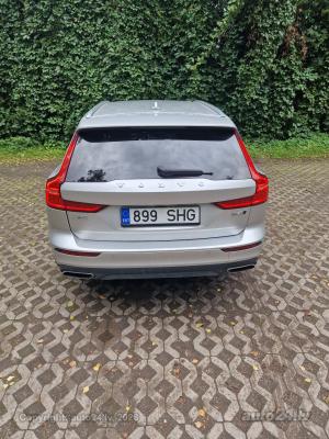 Pelēks Volvo V60 Cross Country 2022 Tallina, ar dzinēja tilpumu 2.00 L un nobraukumu 64 tūkst. km par 32900 €, foto 3 vietnē AUTOMOTO.COM.LV