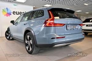 Серый Вольво V60 Cross Country 2023 в Таллин, объемом двигателя 2.00 л и пробегом 62 тыс. км за 36990 €, фото 3 на AUTOMOTO.COM.LV