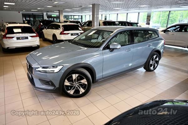 Pelēks Volvo V60 Cross Country 2023 Tallina, ar dzinēja tilpumu 2.00 L un nobraukumu 62 tūkst. km par 36990 €, foto 6 vietnē AUTOMOTO.COM.LV