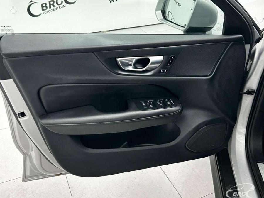 Pelēks Volvo V60 Cross Country 2023 Viļņa, ar dzinēja tilpumu 1.97 L un nobraukumu 173 tūkst. km par 26790 €, foto 12 vietnē AUTOMOTO.COM.LV