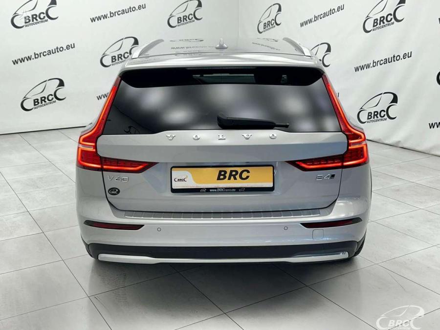 Pelēks Volvo V60 Cross Country 2023 Viļņa, ar dzinēja tilpumu 1.97 L un nobraukumu 173 tūkst. km par 26790 €, foto 26 vietnē AUTOMOTO.COM.LV