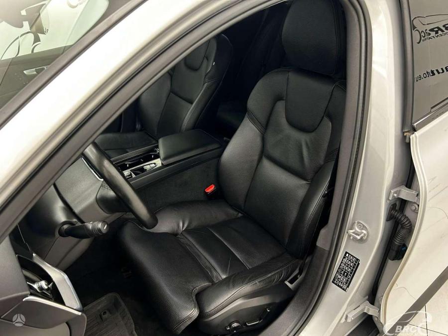 Pelēks Volvo V60 Cross Country 2023 Viļņa, ar dzinēja tilpumu 1.97 L un nobraukumu 173 tūkst. km par 23900 €, foto 7 vietnē AUTOMOTO.COM.LV