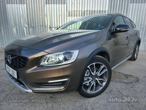 Volvo V60 Cross Country 2016 Tallina, ar dzinēja tilpumu 2.00 L un nobraukumu 194 tūkst. km par 9990 €, foto 1 vietnē AUTOMOTO.COM.LV