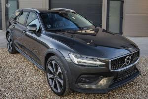 Volvo V60 Cross Country 2021 in Kaunas, with an engine capacity of 1.97 L and mileage of 198 thousand km for 24550 €, photo 5 on AUTOMOTO.COM.LV