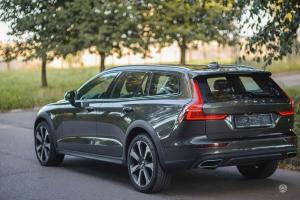 Volvo V60 Cross Country 2021 in Kaunas, with an engine capacity of 1.97 L and mileage of 198 thousand km for 24550 €, photo 23 on AUTOMOTO.COM.LV