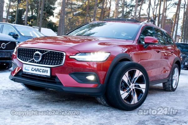 Volvo V60 Cross Country 2022 in Tallinn, with an engine capacity of 2.00 L and mileage of 107 thousand km for 35990 €, photo 1 on AUTOMOTO.COM.LV