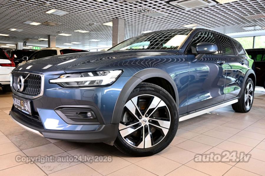 Volvo V60 Cross Country 2022 Tallina, ar dzinēja tilpumu 1.97 L un nobraukumu 79 tūkst. km par 32900 €, foto 5 vietnē AUTOMOTO.COM.LV