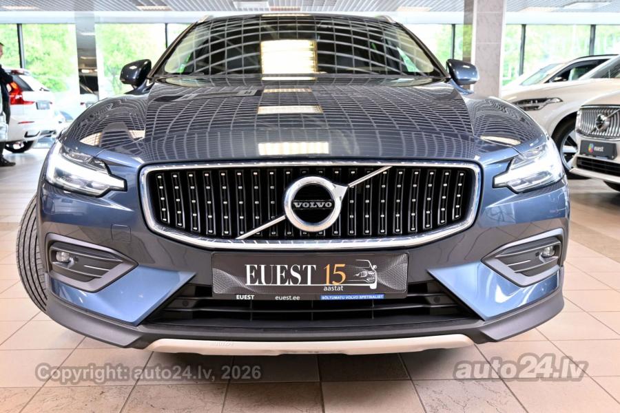 Volvo V60 Cross Country 2022 Tallina, ar dzinēja tilpumu 1.97 L un nobraukumu 79 tūkst. km par 32900 €, foto 6 vietnē AUTOMOTO.COM.LV