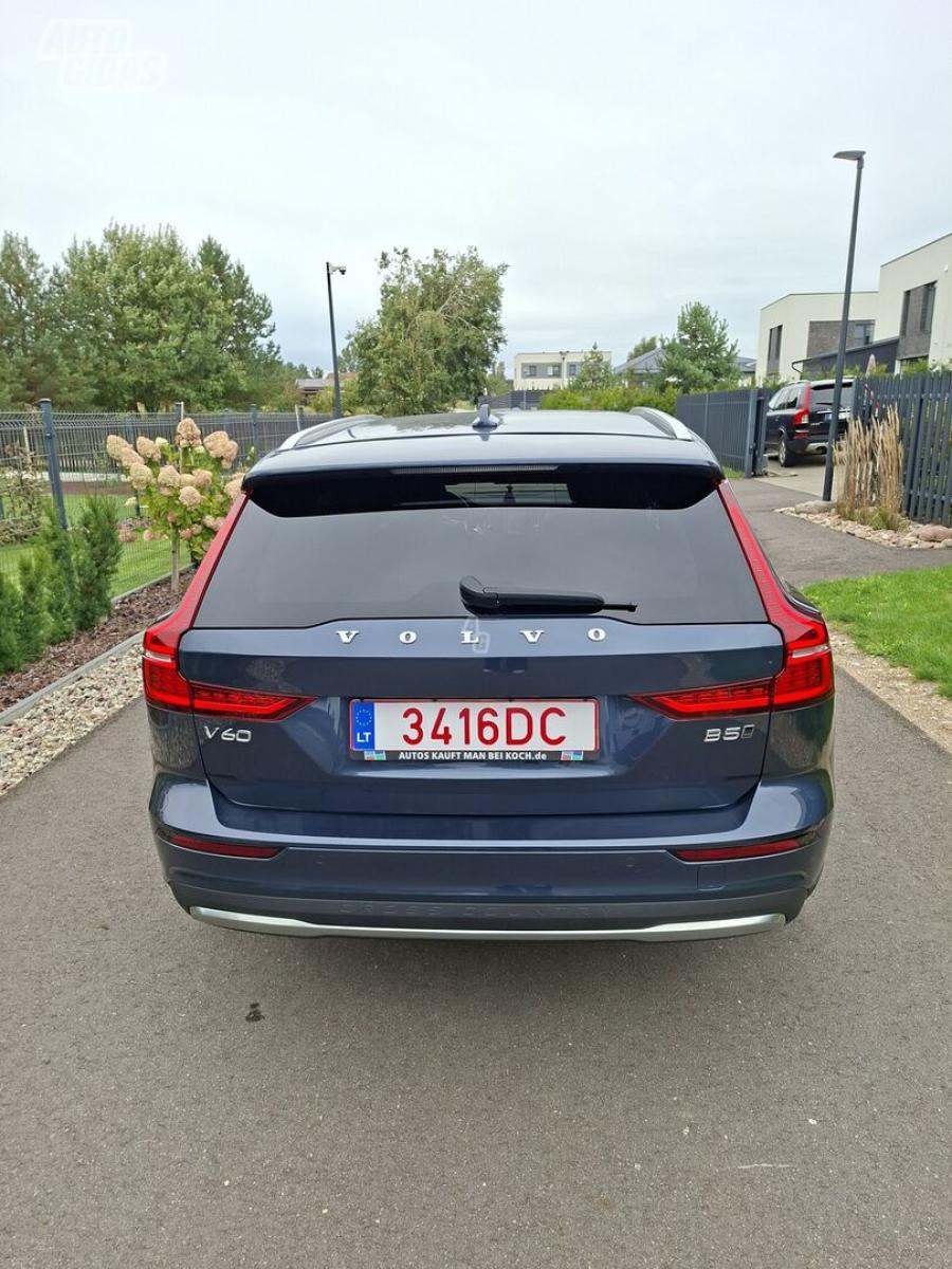 Volvo V60 Cross Country 2024 Viļņa, ar dzinēja tilpumu 2.00 L un nobraukumu 16 tūkst. km par 39000 €, foto 6 vietnē AUTOMOTO.COM.LV