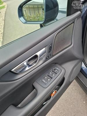 Volvo V60 Cross Country 2024 Viļņa, ar dzinēja tilpumu 2.00 L un nobraukumu 16 tūkst. km par 39000 €, foto 26 vietnē AUTOMOTO.COM.LV