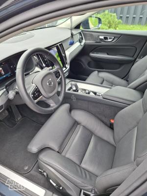 Volvo V60 Cross Country 2024 Viļņa, ar dzinēja tilpumu 2.00 L un nobraukumu 16 tūkst. km par 39000 €, foto 27 vietnē AUTOMOTO.COM.LV