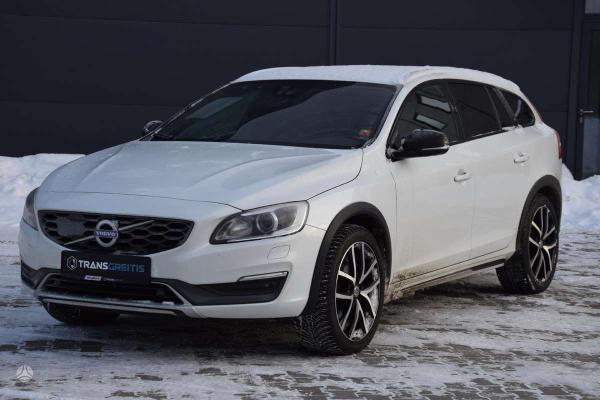 Balts Volvo V60 Cross Country 2015 Viļņa, ar dzinēja tilpumu 1.97 L un nobraukumu 267 tūkst. km par 10850 €, foto 5 vietnē AUTOMOTO.COM.LV