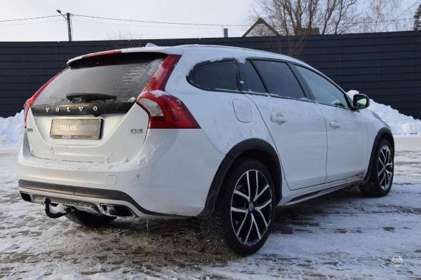 Balts Volvo V60 Cross Country 2015 Viļņa, ar dzinēja tilpumu 1.97 L un nobraukumu 267 tūkst. km par 10850 €, foto 10 vietnē AUTOMOTO.COM.LV