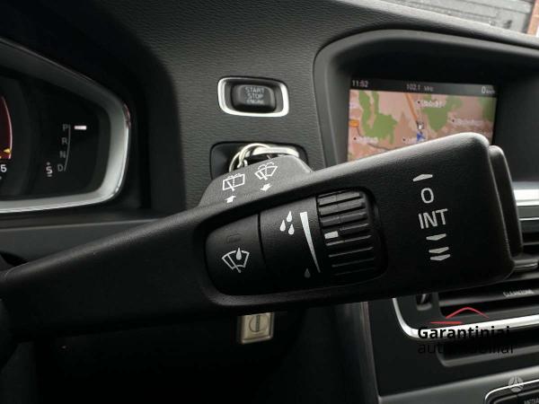 Белый Вольво V60 Cross Country 2017 в Вильнюс, объемом двигателя 1.97 л и пробегом 191 тыс. км за 13450 €, фото 11 на AUTOMOTO.COM.LV