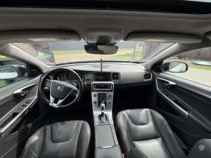 Белый Вольво V60 Cross Country 2017 в Клайпеда, объемом двигателя 2.00 л и пробегом 260 тыс. км за 8900 €, фото 7 на AUTOMOTO.COM.LV