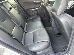Balts Volvo V60 Cross Country 2018 Viļņa, ar dzinēja tilpumu 2.00 L un nobraukumu 221 tūkst. km par 12750 €, foto 6 vietnē AUTOMOTO.COM.LV