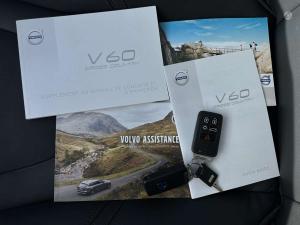Balts Volvo V60 Cross Country 2018 Viļņa, ar dzinēja tilpumu 2.00 L un nobraukumu 221 tūkst. km par 12750 €, foto 25 vietnē AUTOMOTO.COM.LV