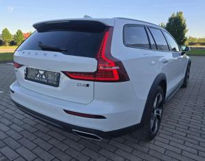 Белый Вольво V60 Cross Country 2019 в Паневежис, объемом двигателя 1.97 л и пробегом 233 тыс. км за 14999 €, фото 7 на AUTOMOTO.COM.LV