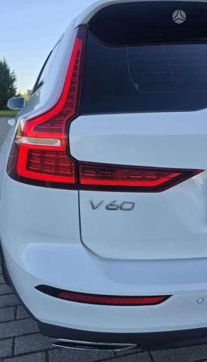 Белый Вольво V60 Cross Country 2019 в Паневежис, объемом двигателя 1.97 л и пробегом 233 тыс. км за 14999 €, фото 38 на AUTOMOTO.COM.LV