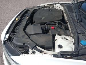 White Volvo V60 Cross Country 2019 in Panevezys, with an engine capacity of 1.97 L and mileage of 282 thousand km for 16100 €, photo 55 on AUTOMOTO.COM.LV
