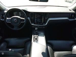 Balts Volvo V60 Cross Country 2019 Panevēža, ar dzinēja tilpumu 1.97 L un nobraukumu 282 tūkst. km par 12900 €, foto 17 vietnē AUTOMOTO.COM.LV