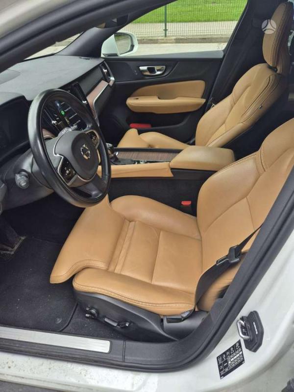 Balts Volvo V60 Cross Country 2020 Klaipėda, ar dzinēja tilpumu 1.97 L un nobraukumu 96 tūkst. km par 25000 €, foto 7 vietnē AUTOMOTO.COM.LV